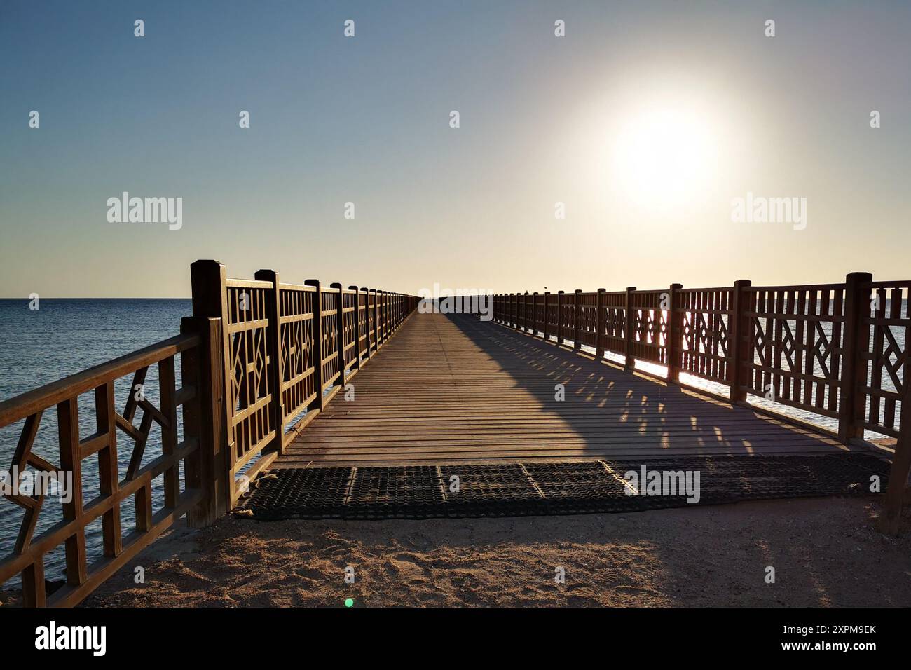 Long catwalk hi-res stock photography and images - Alamy