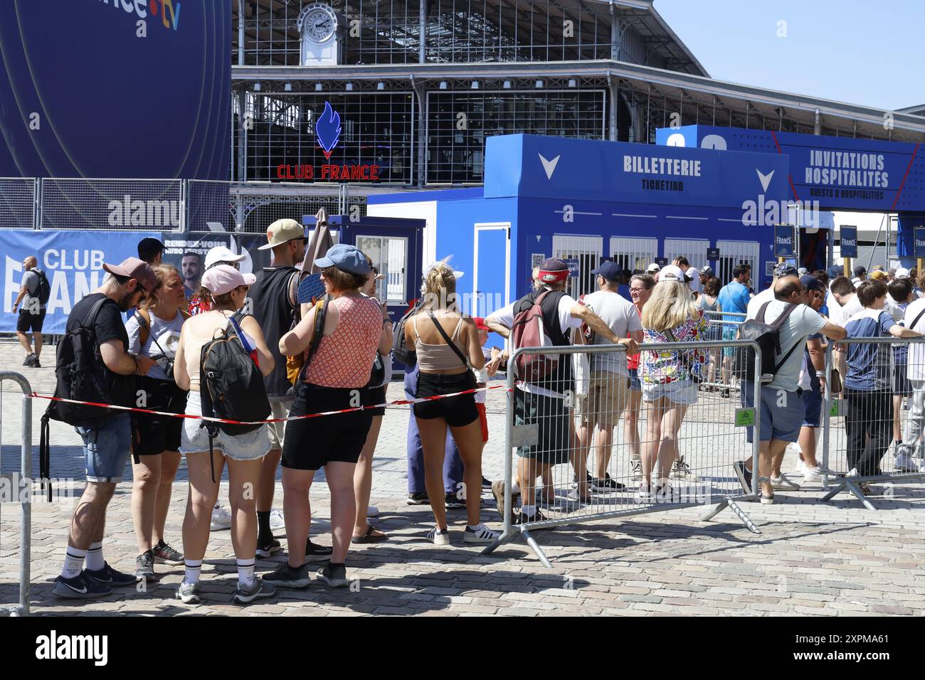 Jeux olympique paris 2024 france hi-res stock photography and images ...