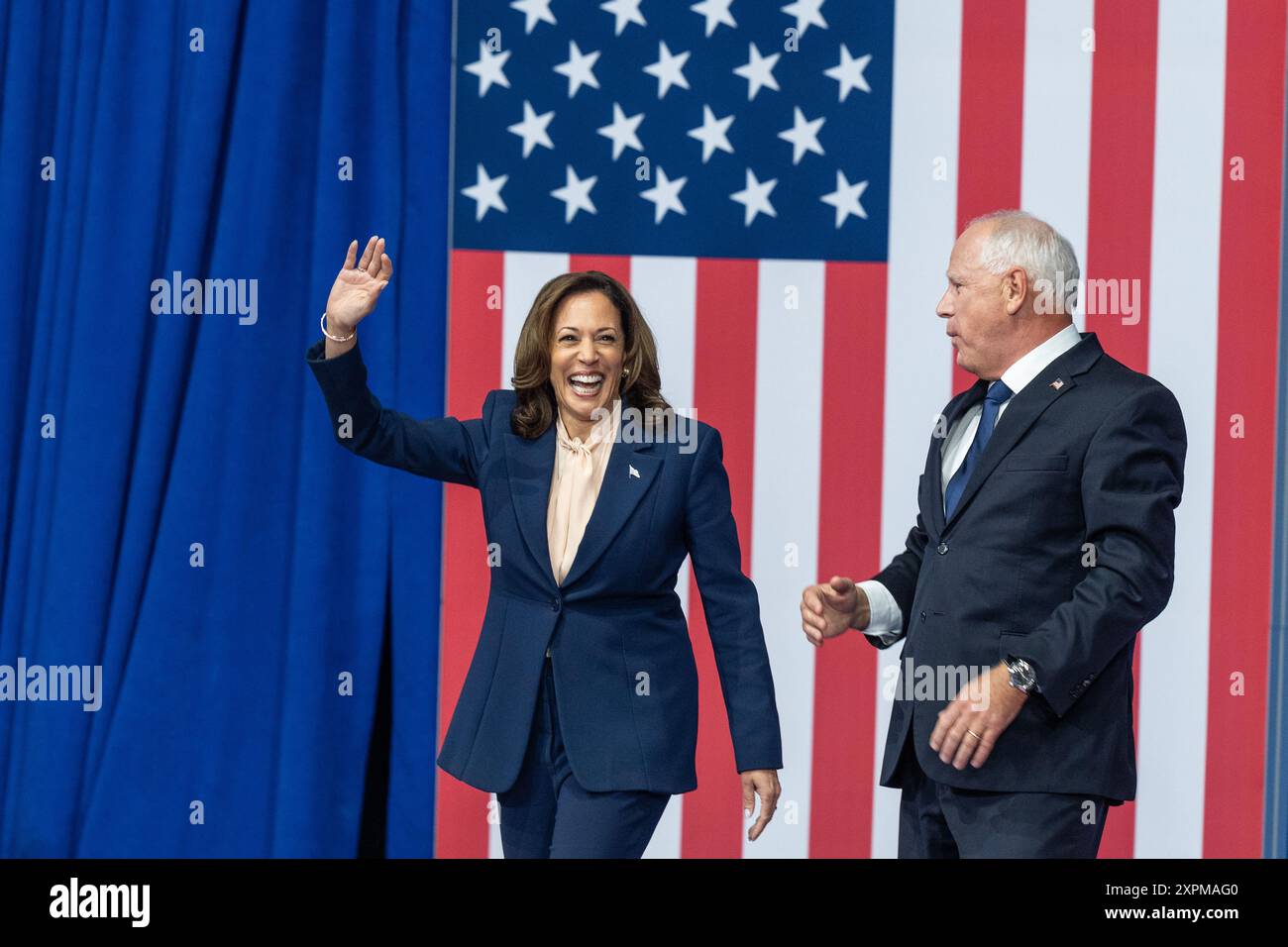 Vice President Kamala Harris and Governor of Minnesota Tim Walz enter ...