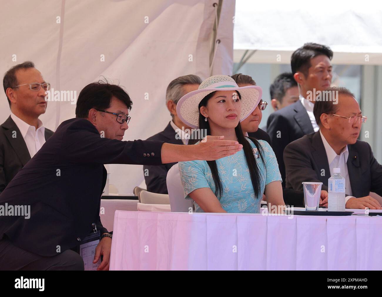 Japanese Princess Tsuguko of Takamado views high school archery ...