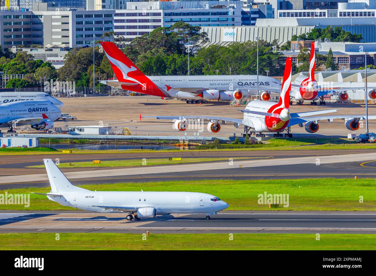 Aircraft movements on the tarmac at Sydney Airport in Australia Stock ...