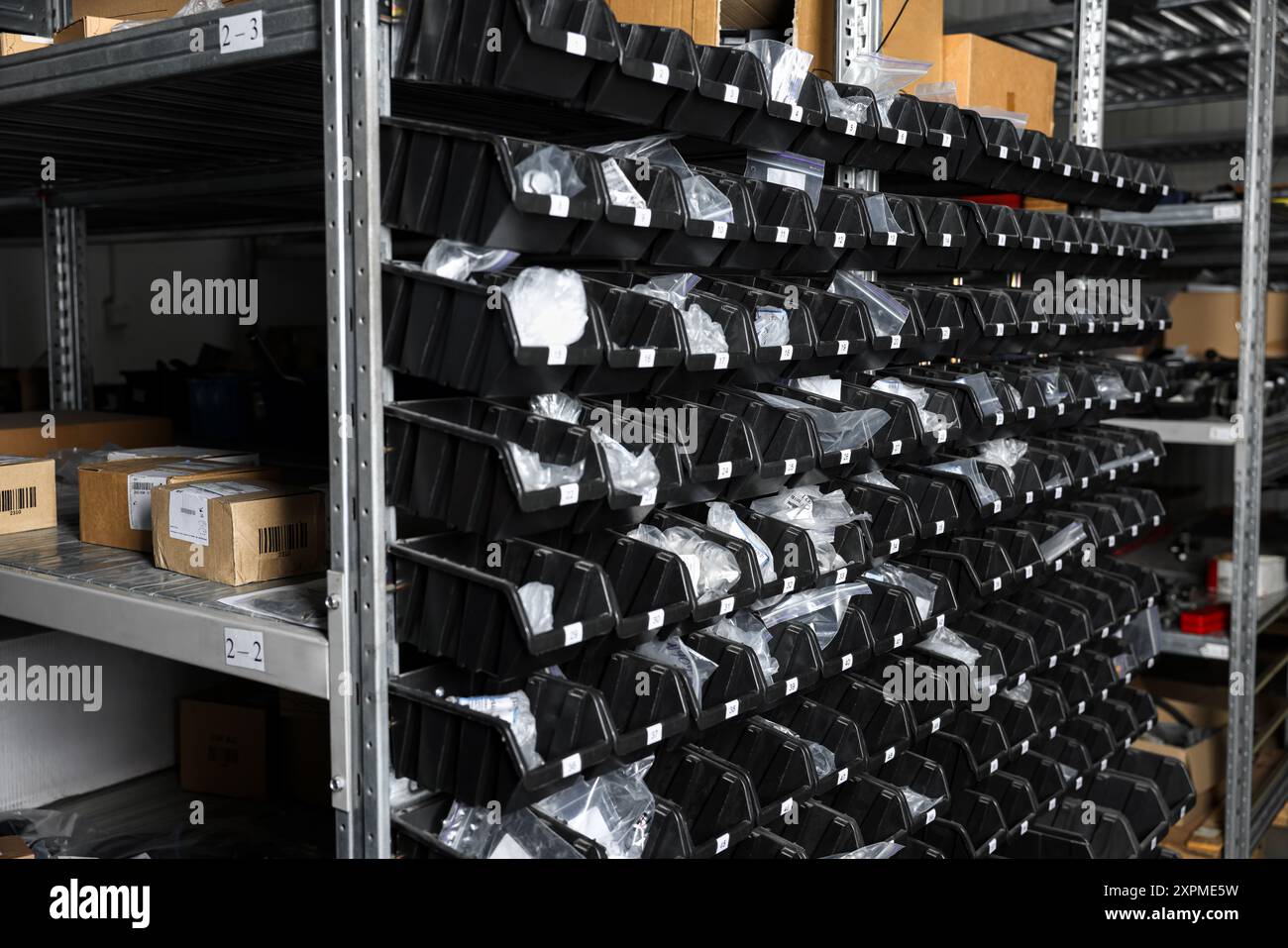 Auto parts warehouse hi-res stock photography and images - Alamy