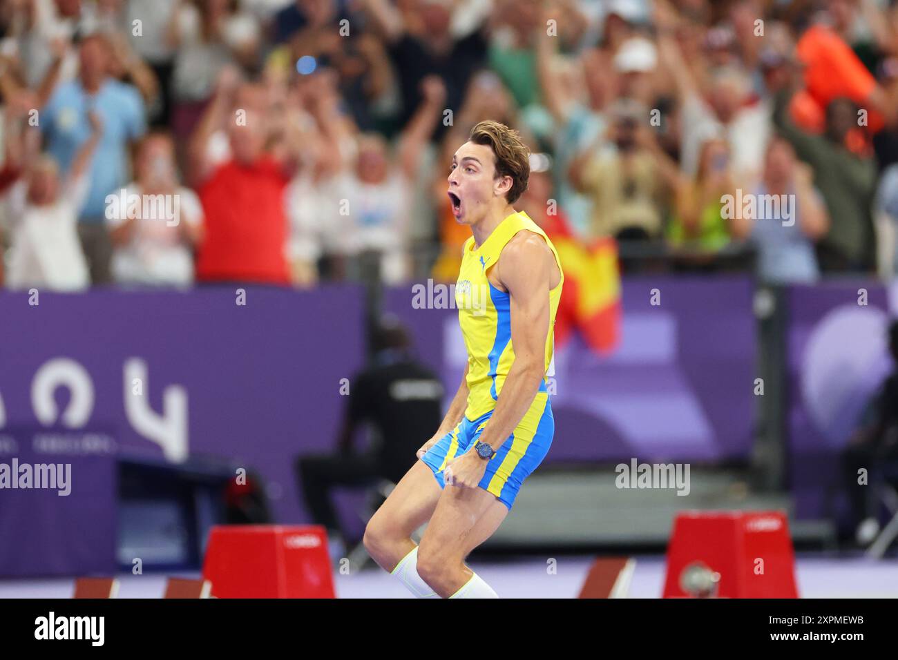 Olympic games paris duplantis hi-res stock photography and images - Alamy