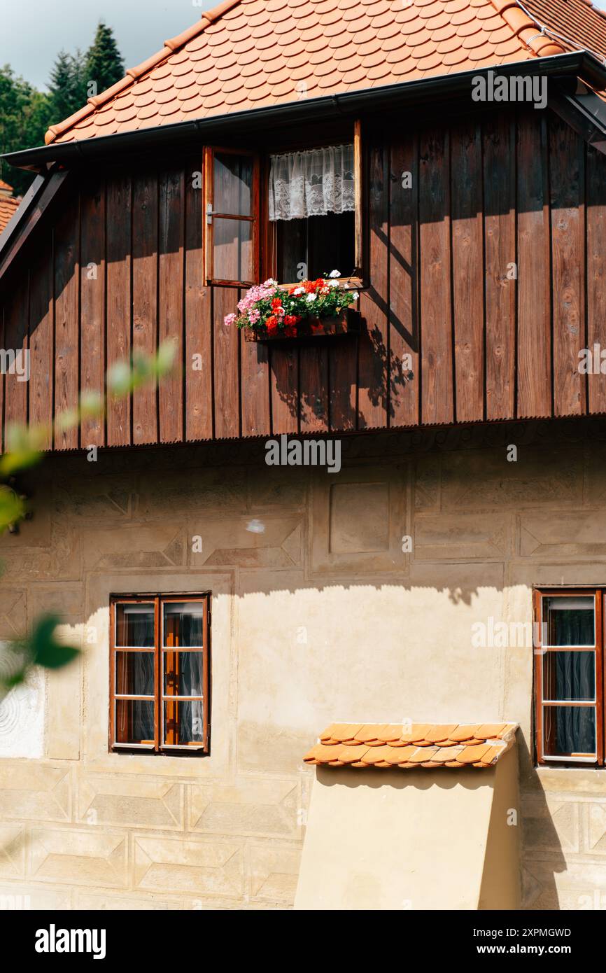 Traditional window features hi-res stock photography and images - Alamy