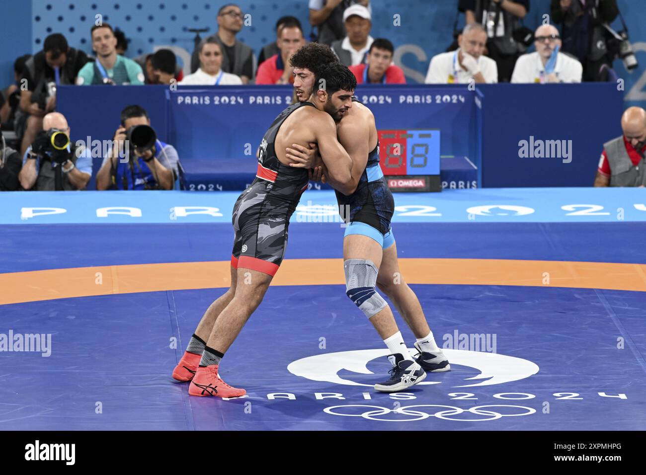 Mohammad Hadi Saravi (Iran) vs Mohamed Gabr (Egypt), Wrestling, Men's ...