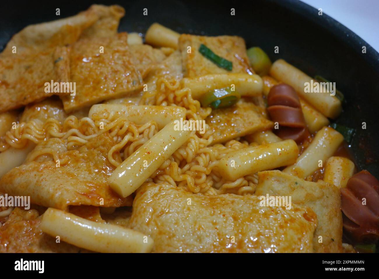 Tteokbokki topokki hi-res stock photography and images - Alamy