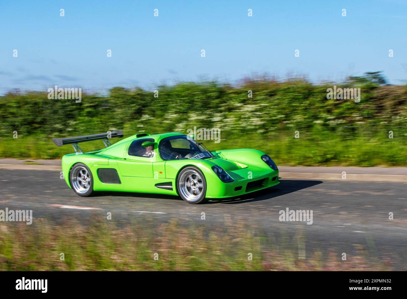2011 Green Ultima Gtr Sports Petrol Engine 5700 cc; supercar roadster ...