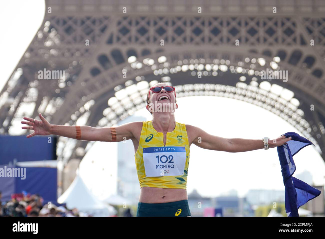 Australia's Jemima Montag celebrates after crossing the finish line at ...