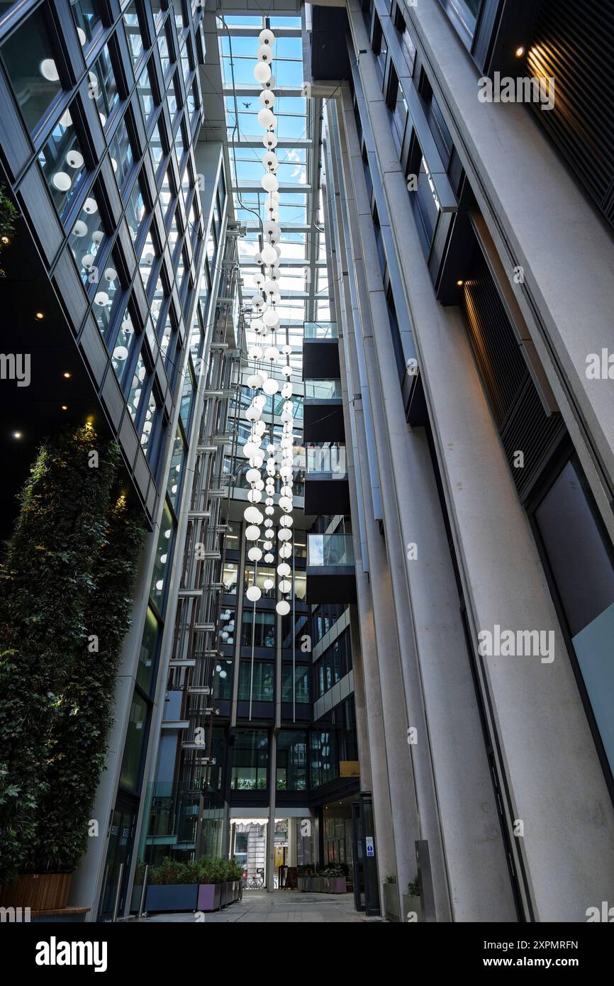 London - 06 10 2022: Interior gallery of the Southbank Tower in Upper ...