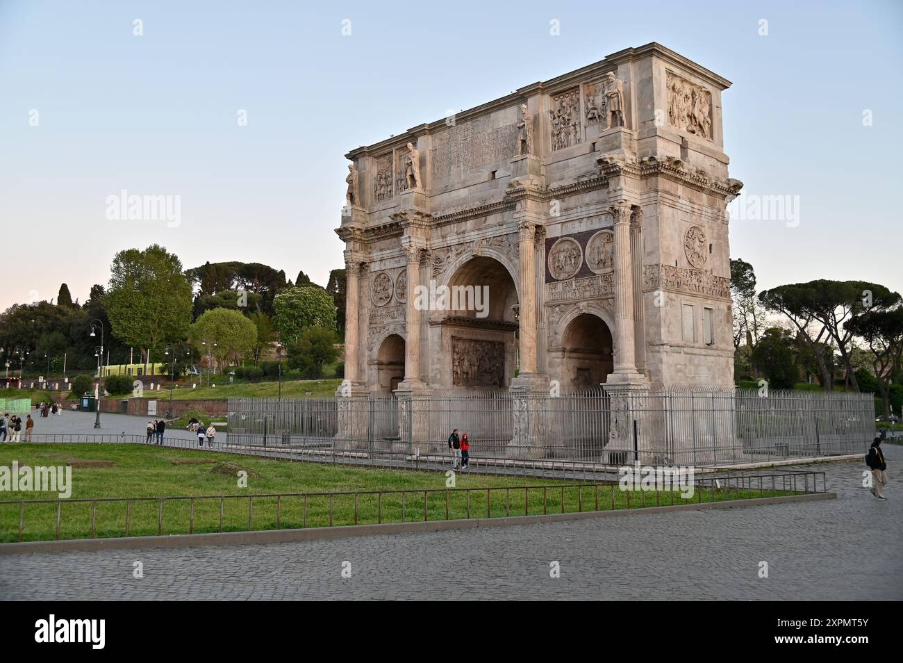 Rome: a captivating cityscape blending ancient ruins with vibrant ...