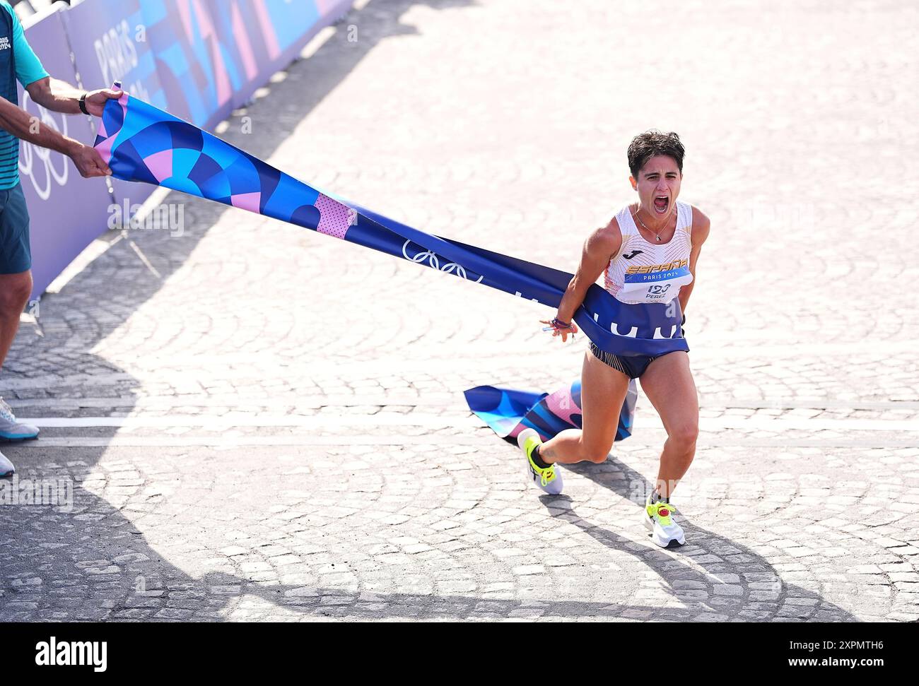 Paris, France. 7th Aug, 2024. Maria Perez of Spain celebrates after the ...