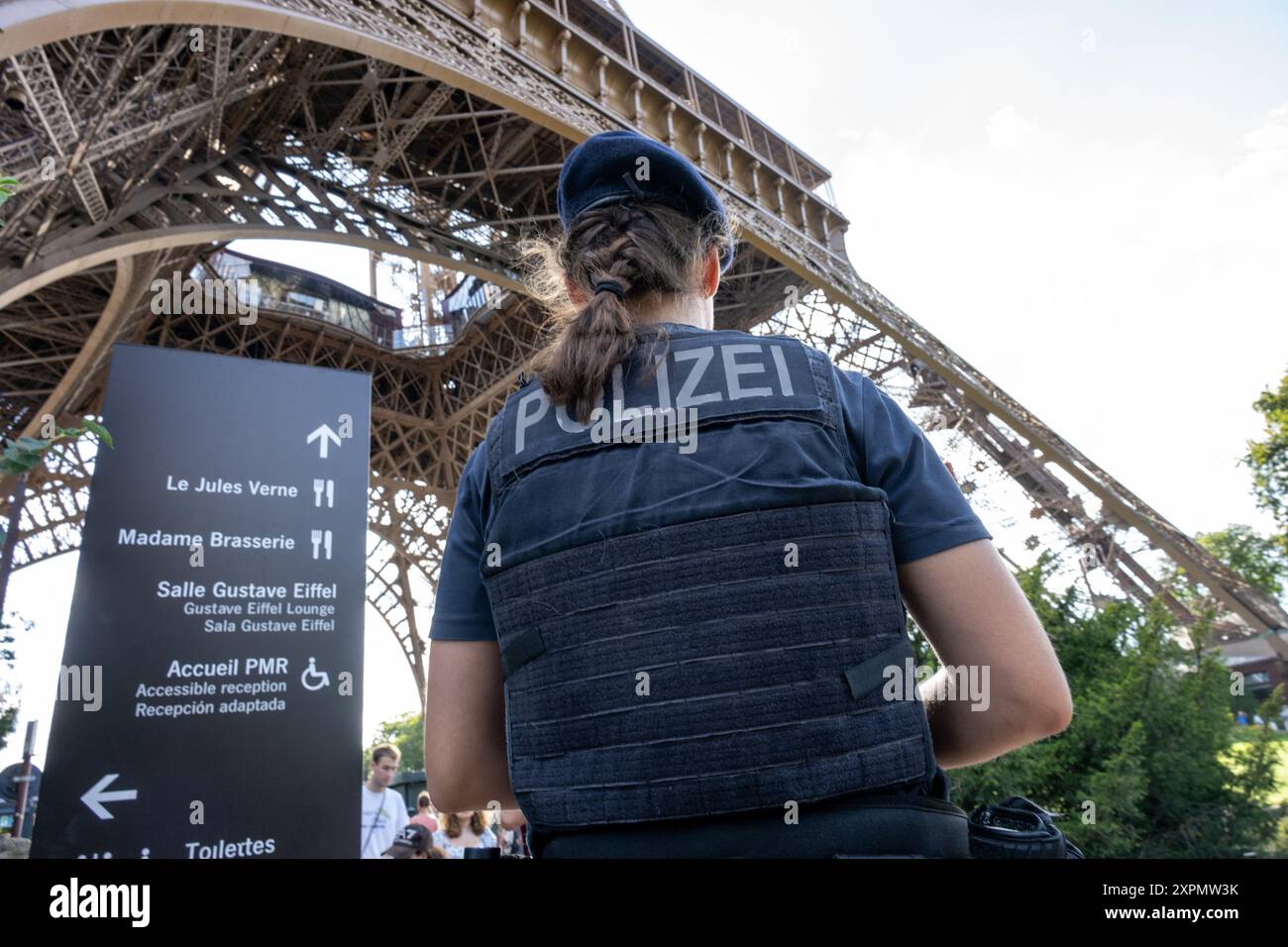 Paris, France. 06th Aug, 2024. A German policewoman is seen during a ...