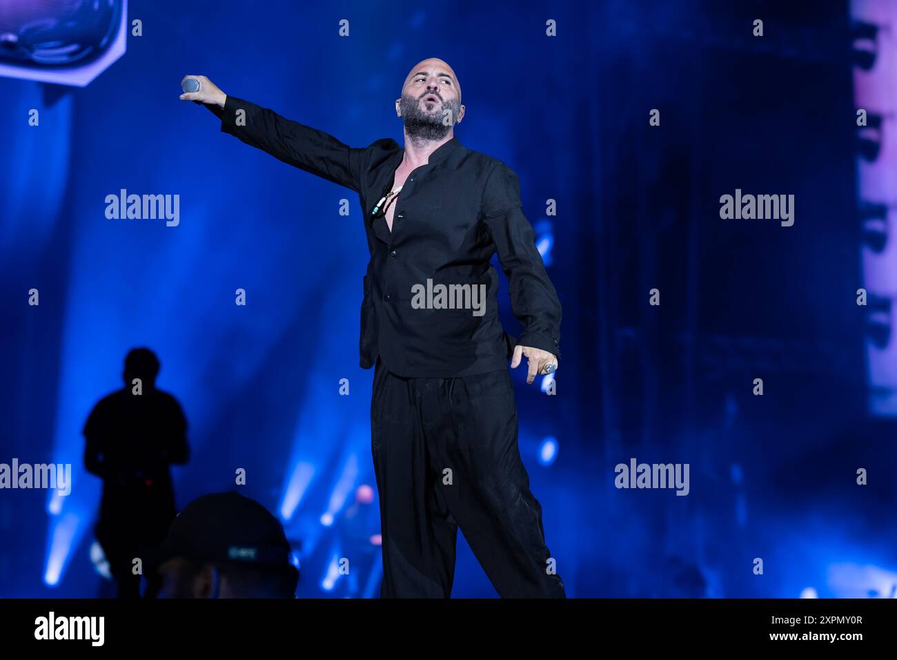 Giuliano Sangiorgi (Negramaro) performs live at Maradona Stadium in ...