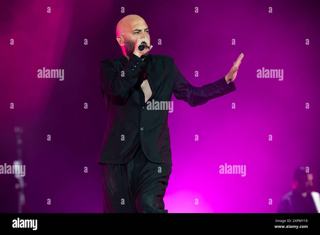 Giuliano Sangiorgi (Negramaro) performs live at Maradona Stadium in ...