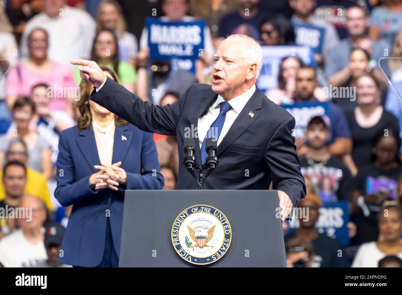 Philadelphia, Pennsylvania, USA. 6th Aug, 2024. (NEW) Democratic ...