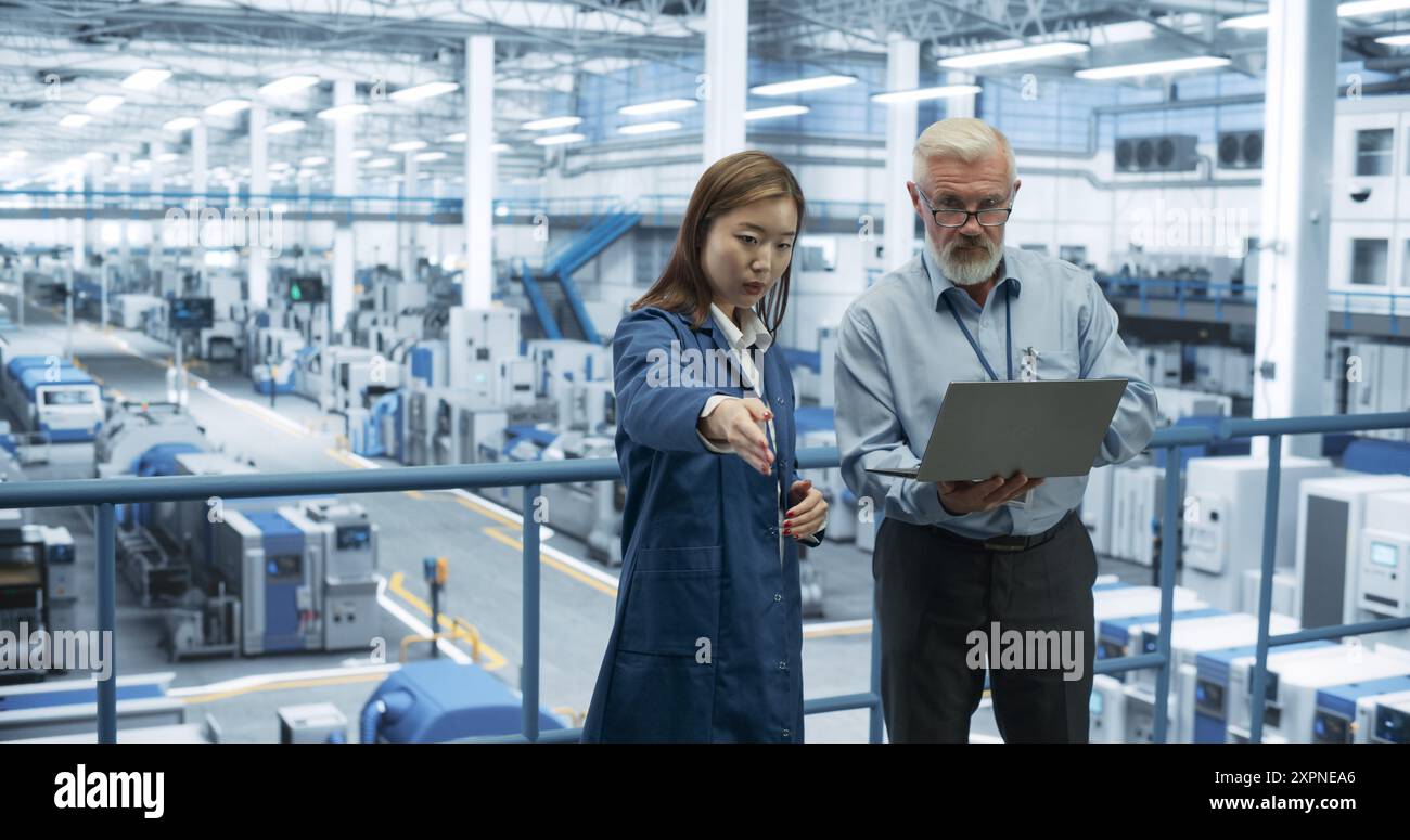 Engineer reports hi-res stock photography and images - Alamy