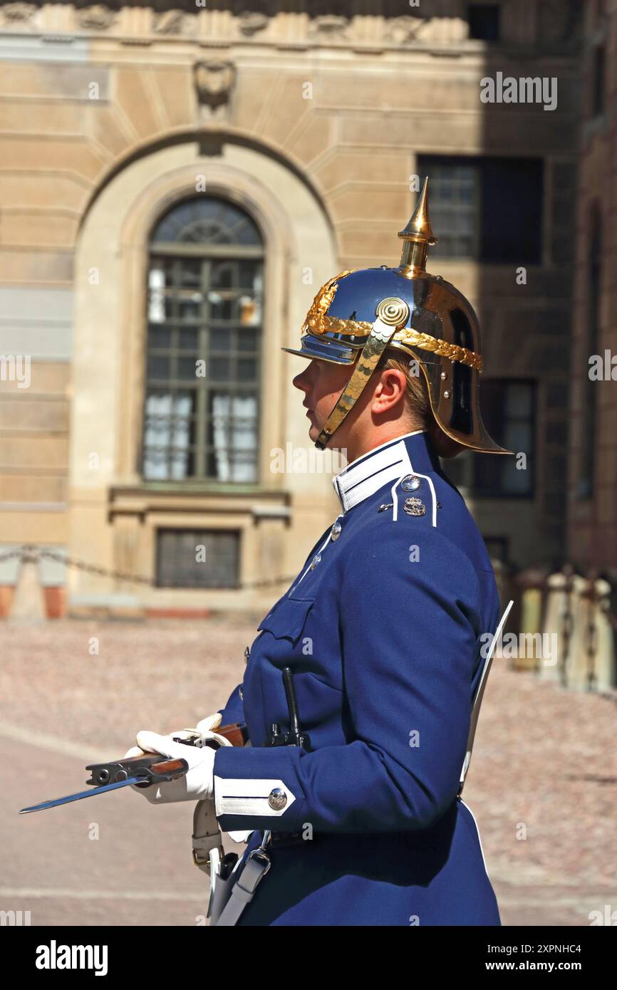 Soldier on Guard duty, Royal Palace, Stockholm Stock Photo - Alamy