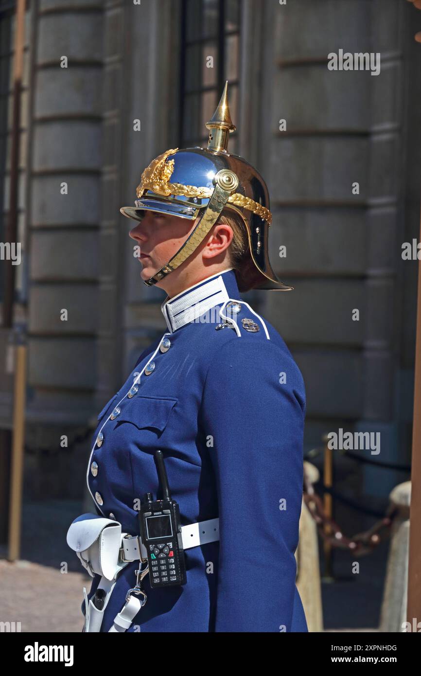 Soldier on guard duty hi-res stock photography and images - Alamy