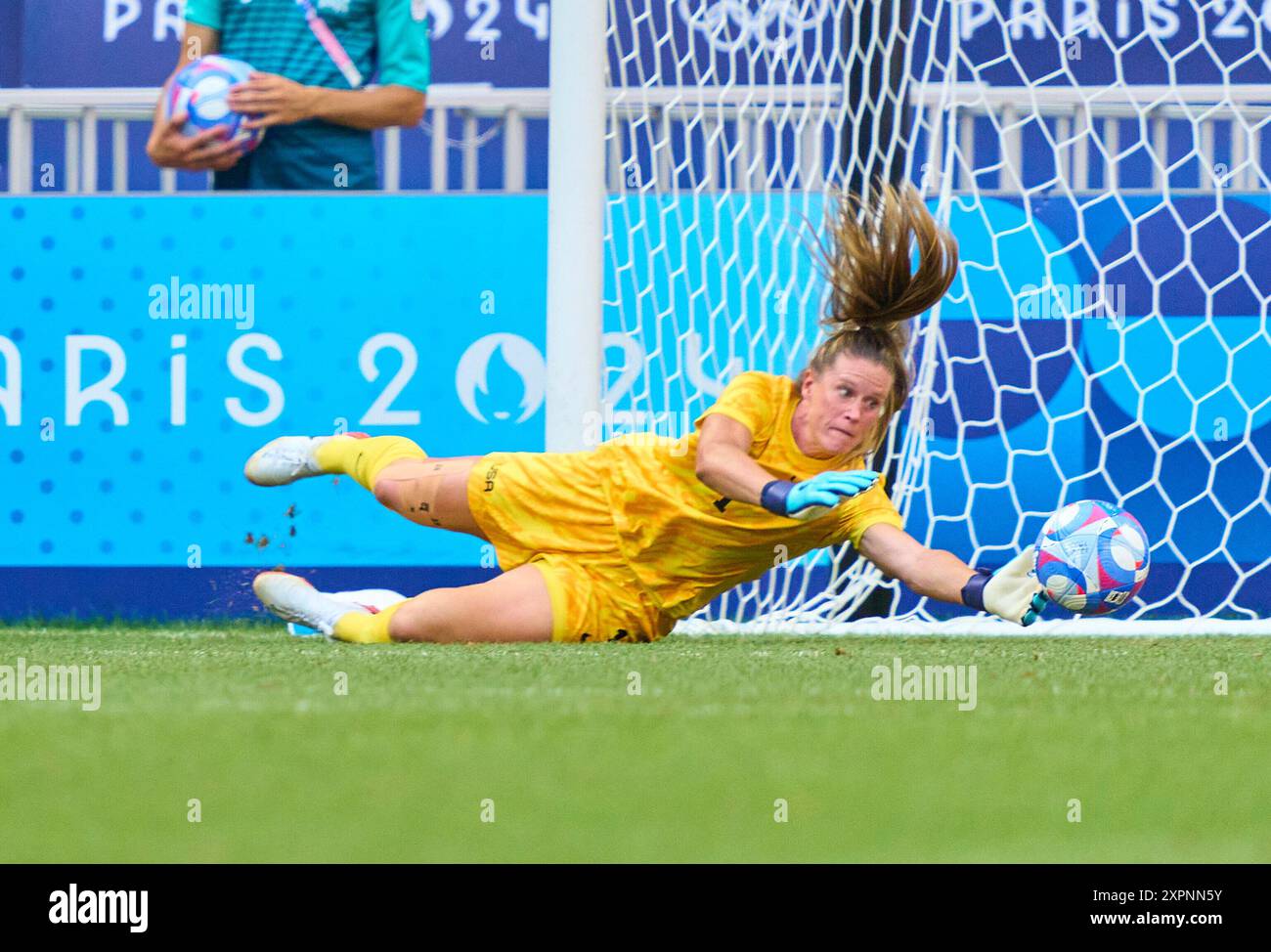 Catch controls hi-res stock photography and images - Alamy