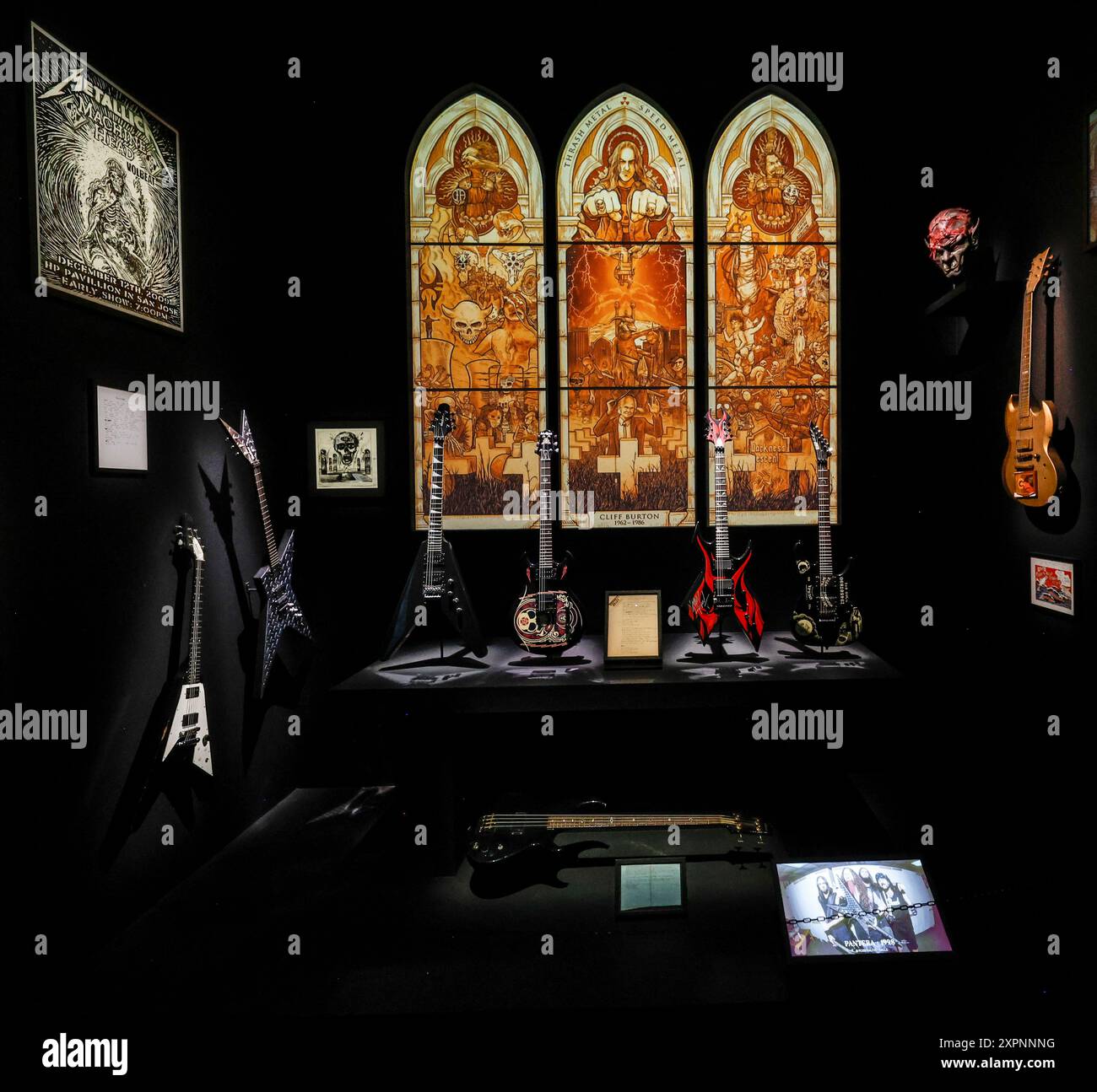 Metal exhibition hi-res stock photography and images - Alamy