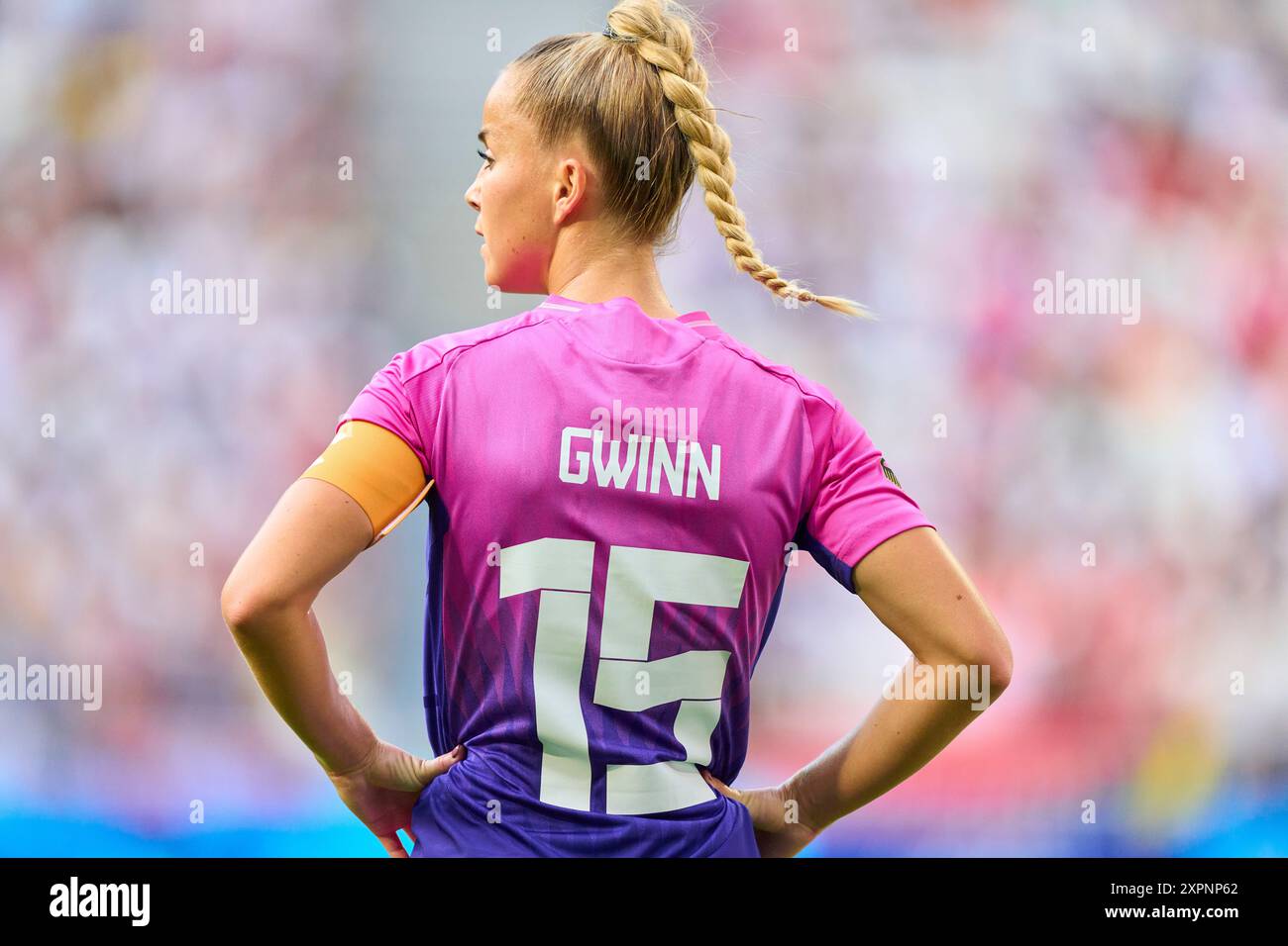 Giulia Gwinn, DFB Frauen 15 at the women Olympic semifinal match ...