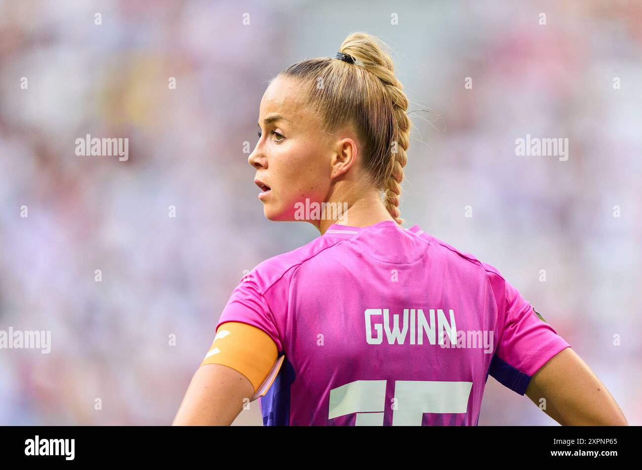 Giulia Gwinn, DFB Frauen 15 at the women Olympic semifinal match ...