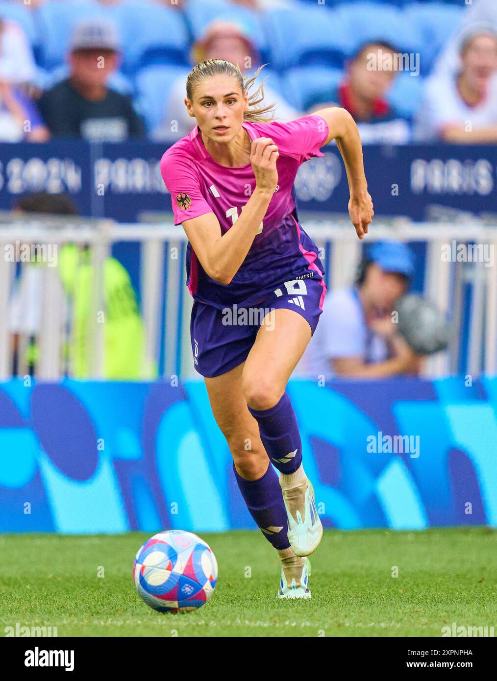 Jule Brand, DFB Frauen 16 at the women Olympic semifinal match GERMANY ...