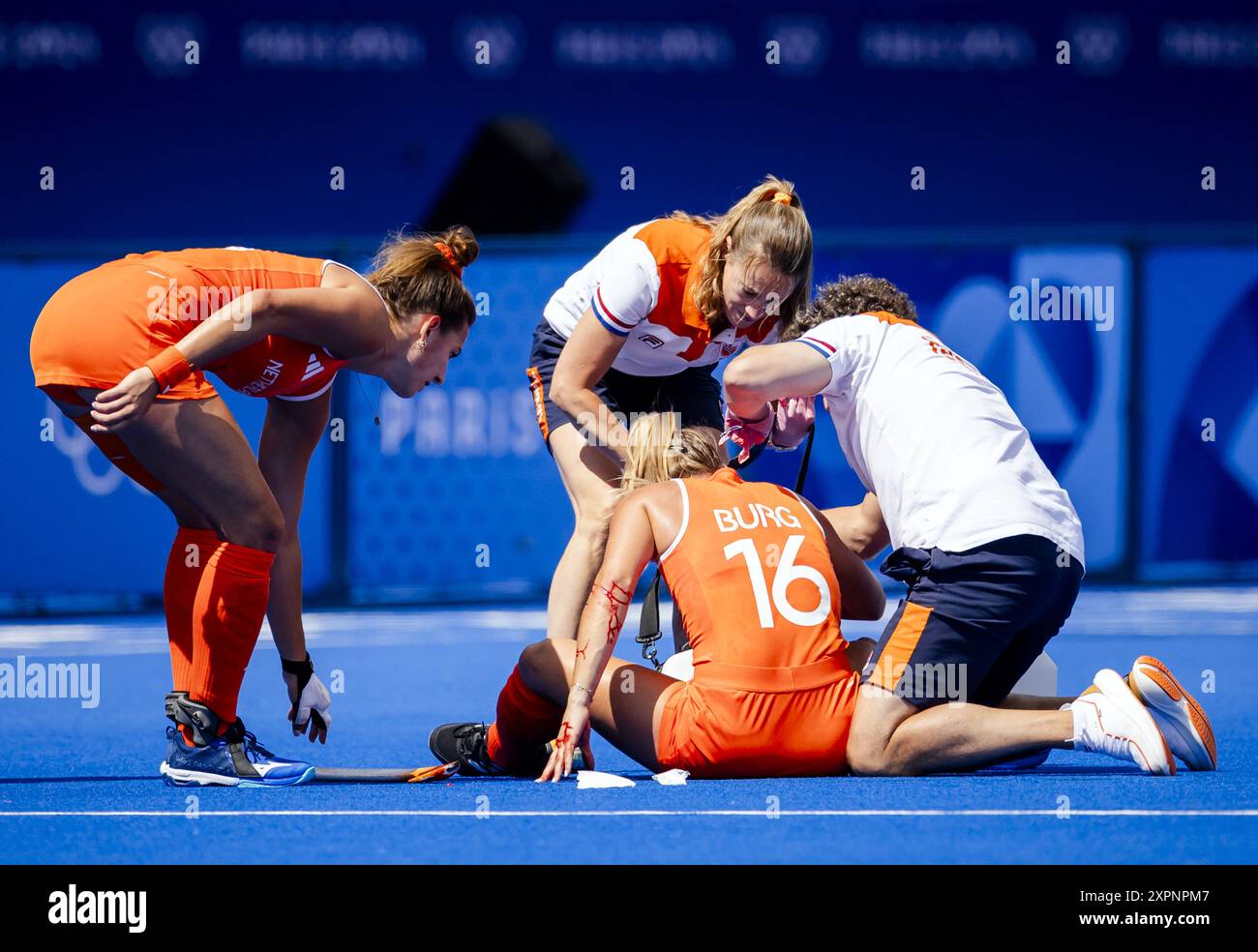 PARIS - Joosje Burg is injured during the hockey semi-final against ...