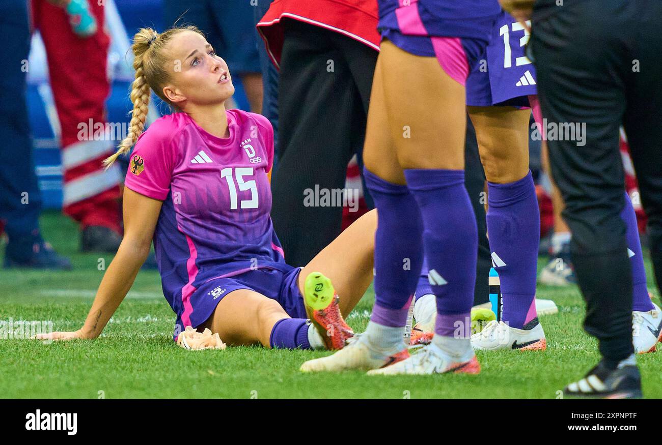 Giulia Gwinn, DFB Frauen 15 sad after final whistle at the women ...