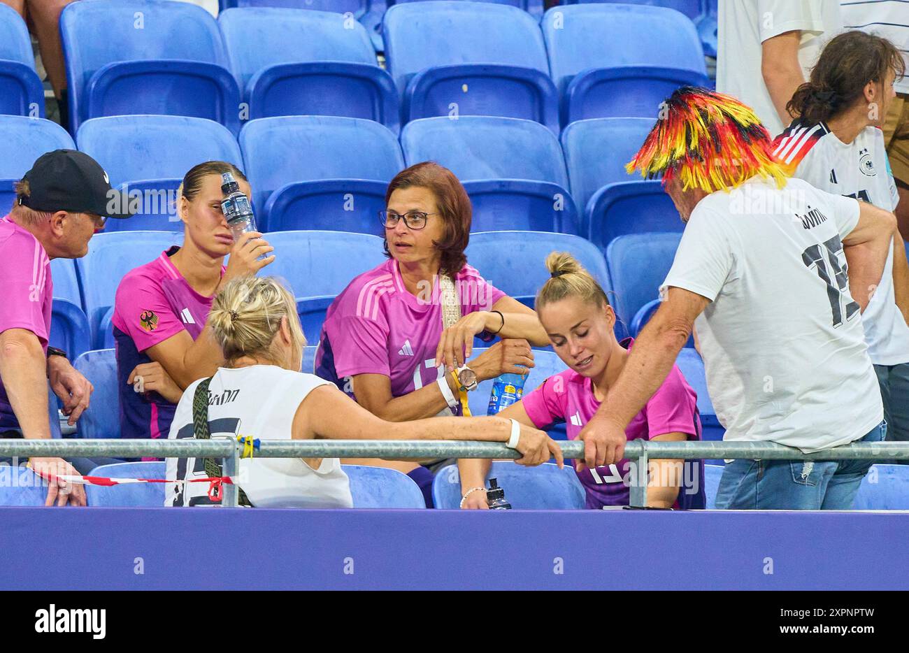 Giulia Gwinn, DFB Frauen 15 mit ihren Eltern Florian und Gabi Gwinn ...
