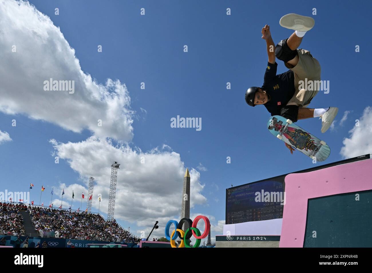 Tom Schaar of the United States competes in the men's park ...