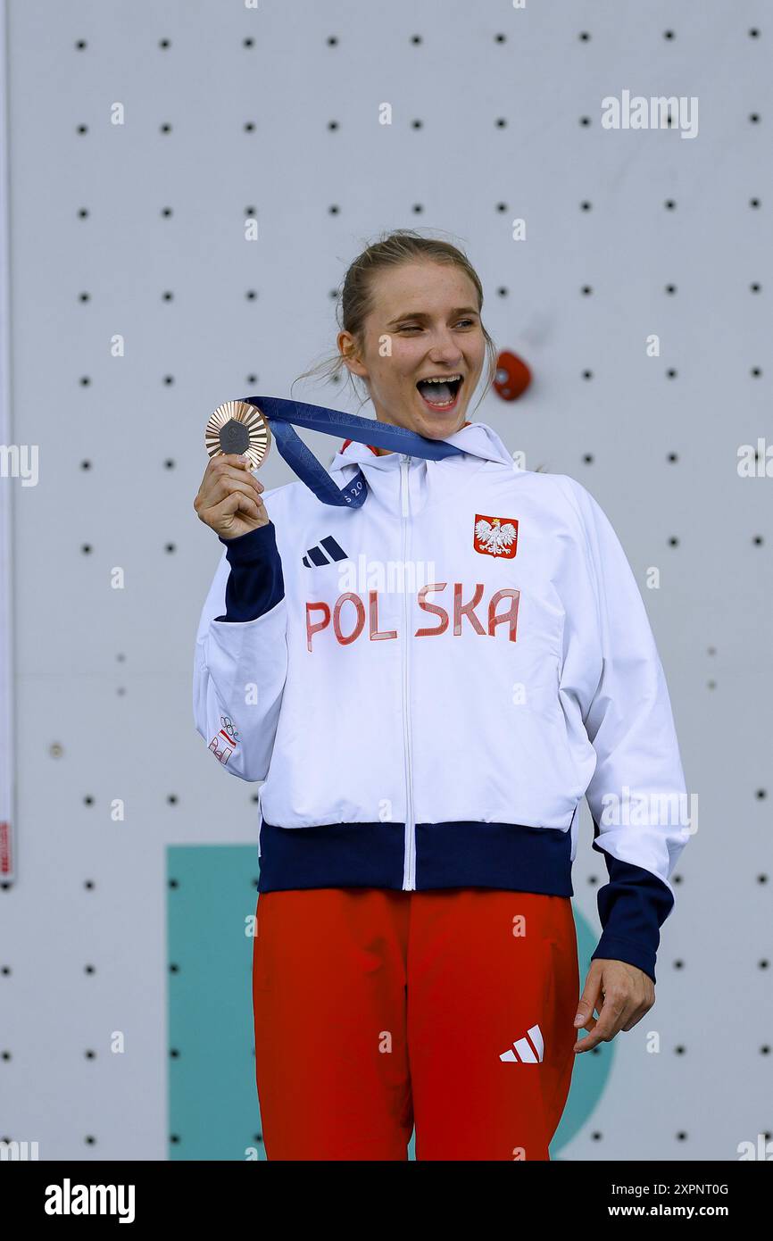 MIROSLAW Aleksandra of Poland DENG Lijuan of People's Republic of China ...