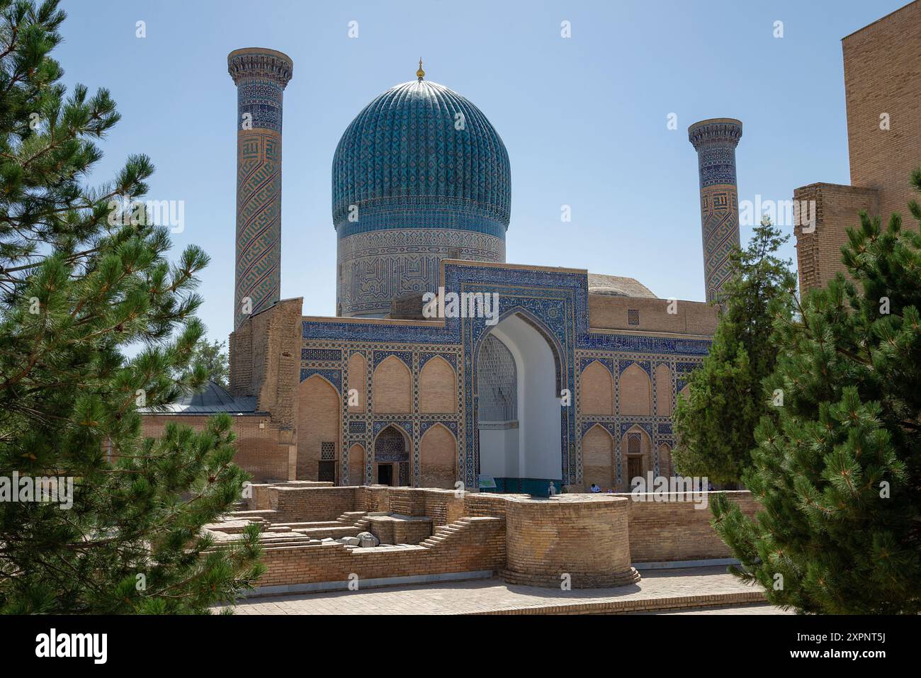 Mausoleum of tamerlane hi-res stock photography and images - Alamy
