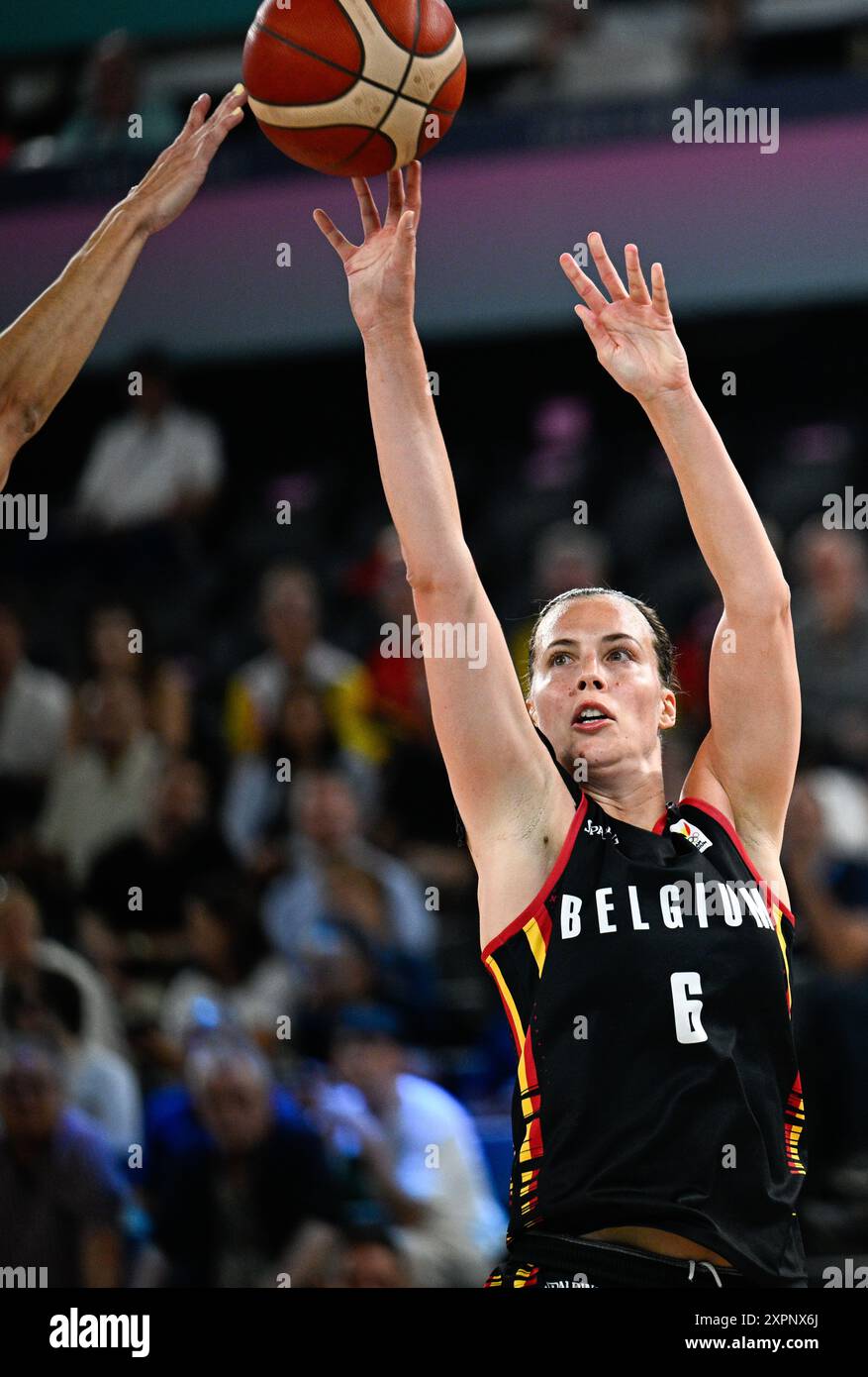 Paris, France. 07th Aug, 2024. Belgium's Antonia Delaere fights for the ...