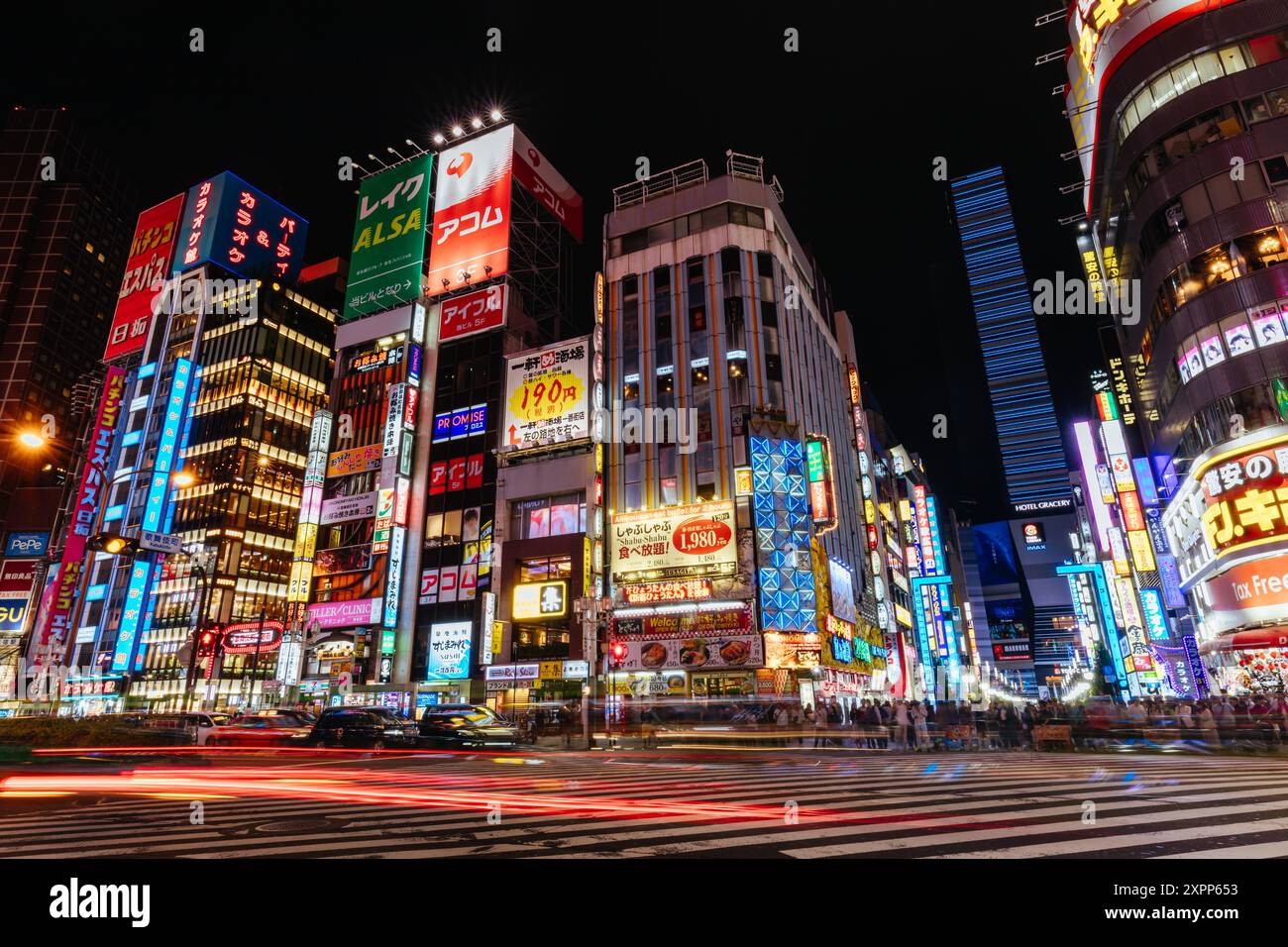 Shinjuku Tokyo at Night in Japan Stock Photo - Alamy