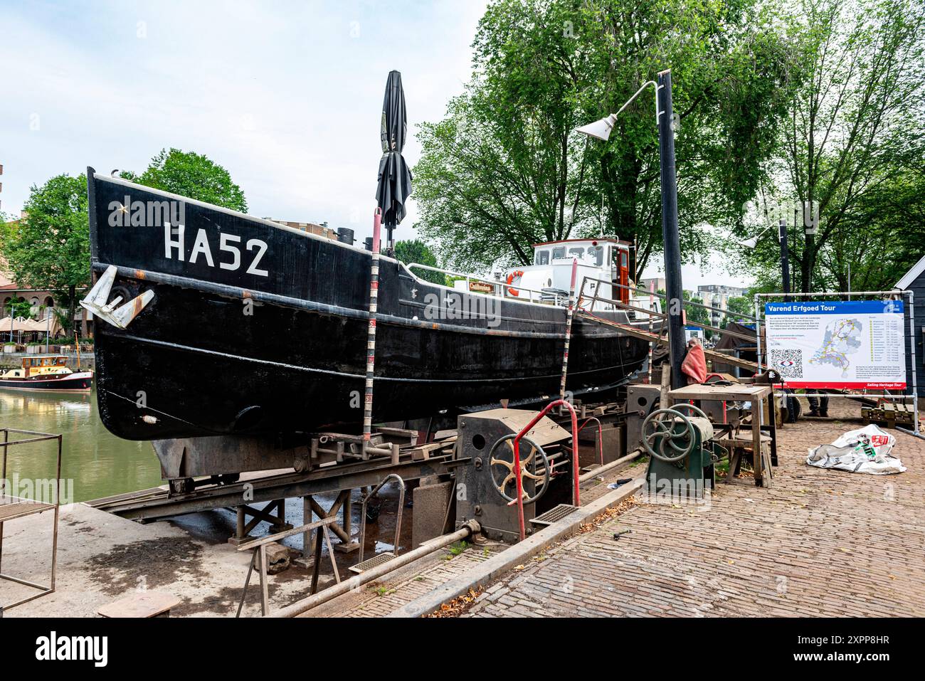 Old Harbour & Ship Yard Near the Blaak Cube Houses the Old Harbour and ...