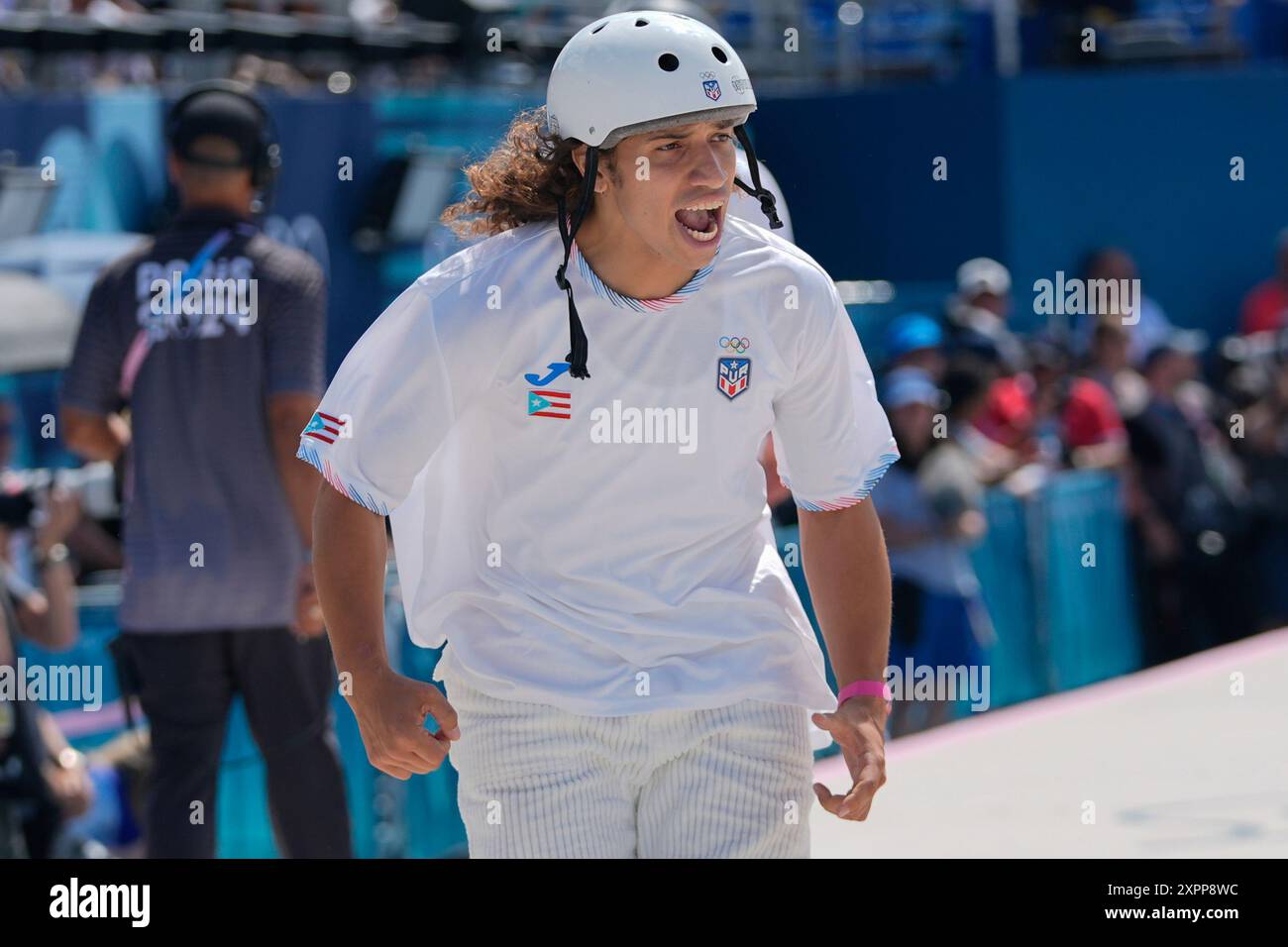 Puerto Rico's Steven Pineiro competes during the men's skateboard park ...