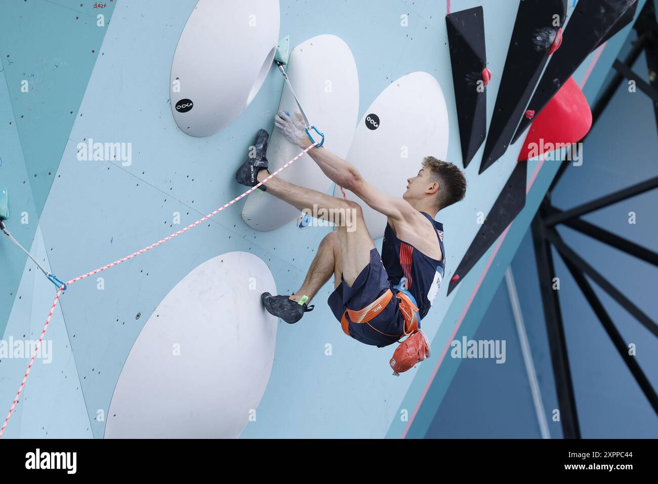 ROBERTS Toby of Great Britain Sport Climbing Men's Boulder & Lead ...