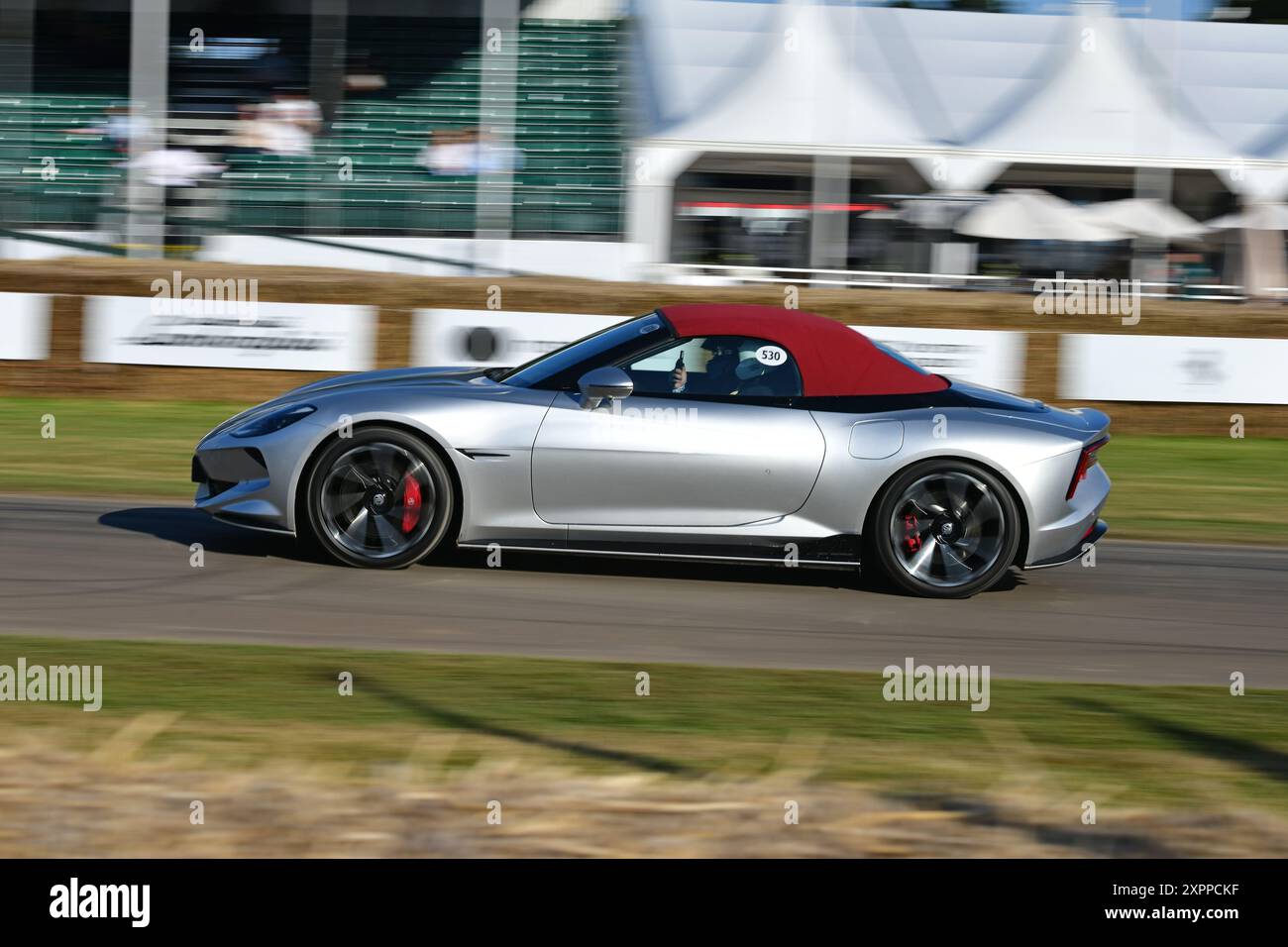 MG Cyberster Coupe, First Glance, an opportunity to see new models and ...