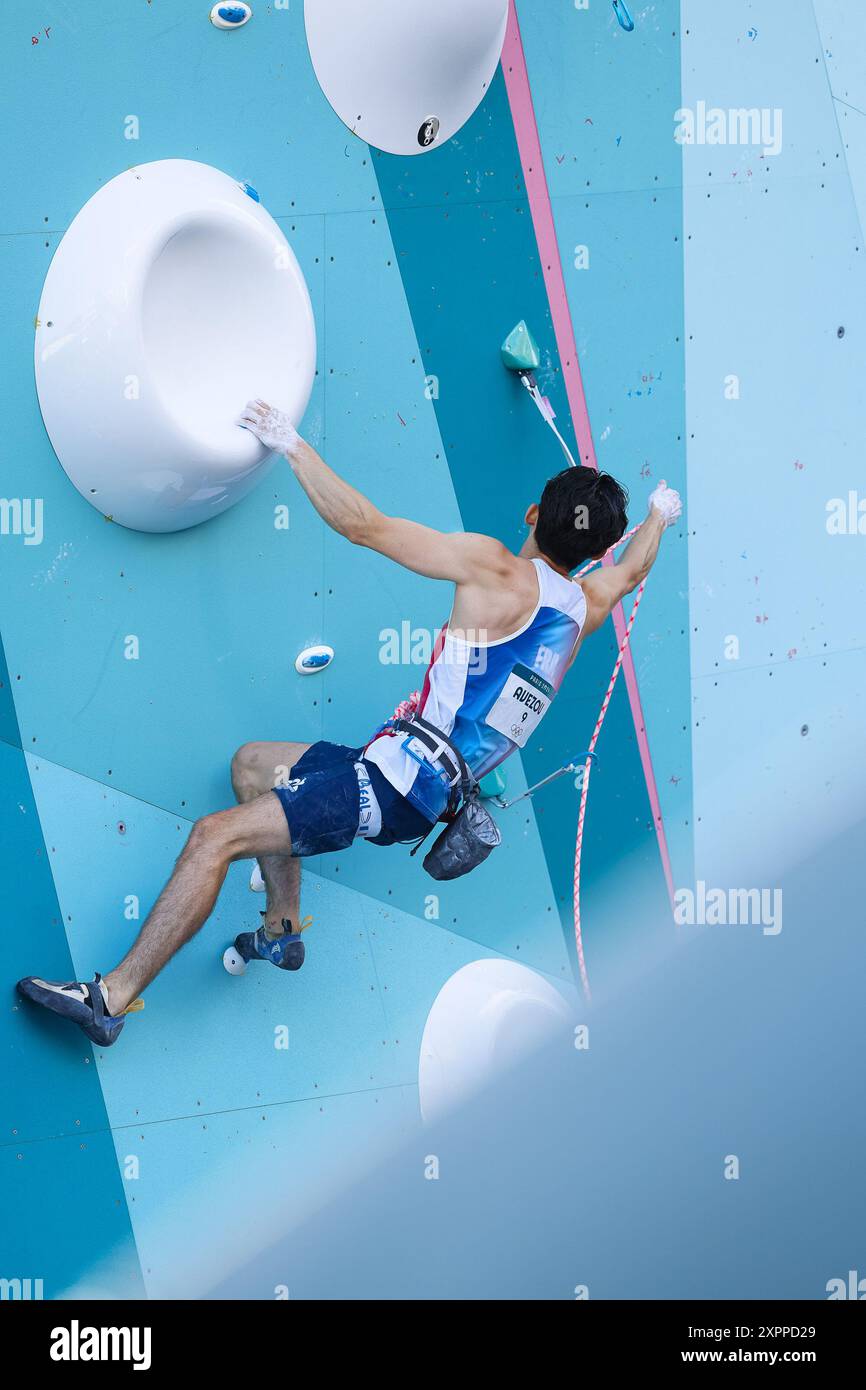 AVEZOU Sam of France Sport Climbing Men's Boulder & Lead, Semifinal ...