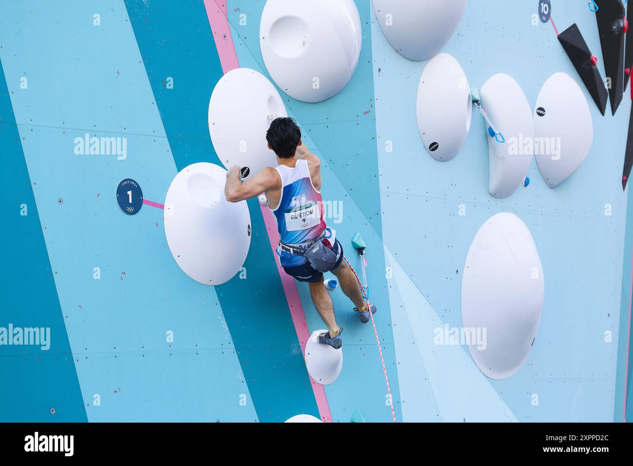 AVEZOU Sam of France Sport Climbing Men's Boulder & Lead, Semifinal ...