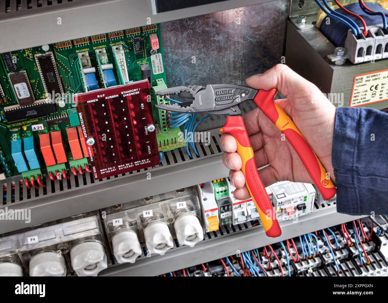 Switch malfunction hi-res stock photography and images - Alamy