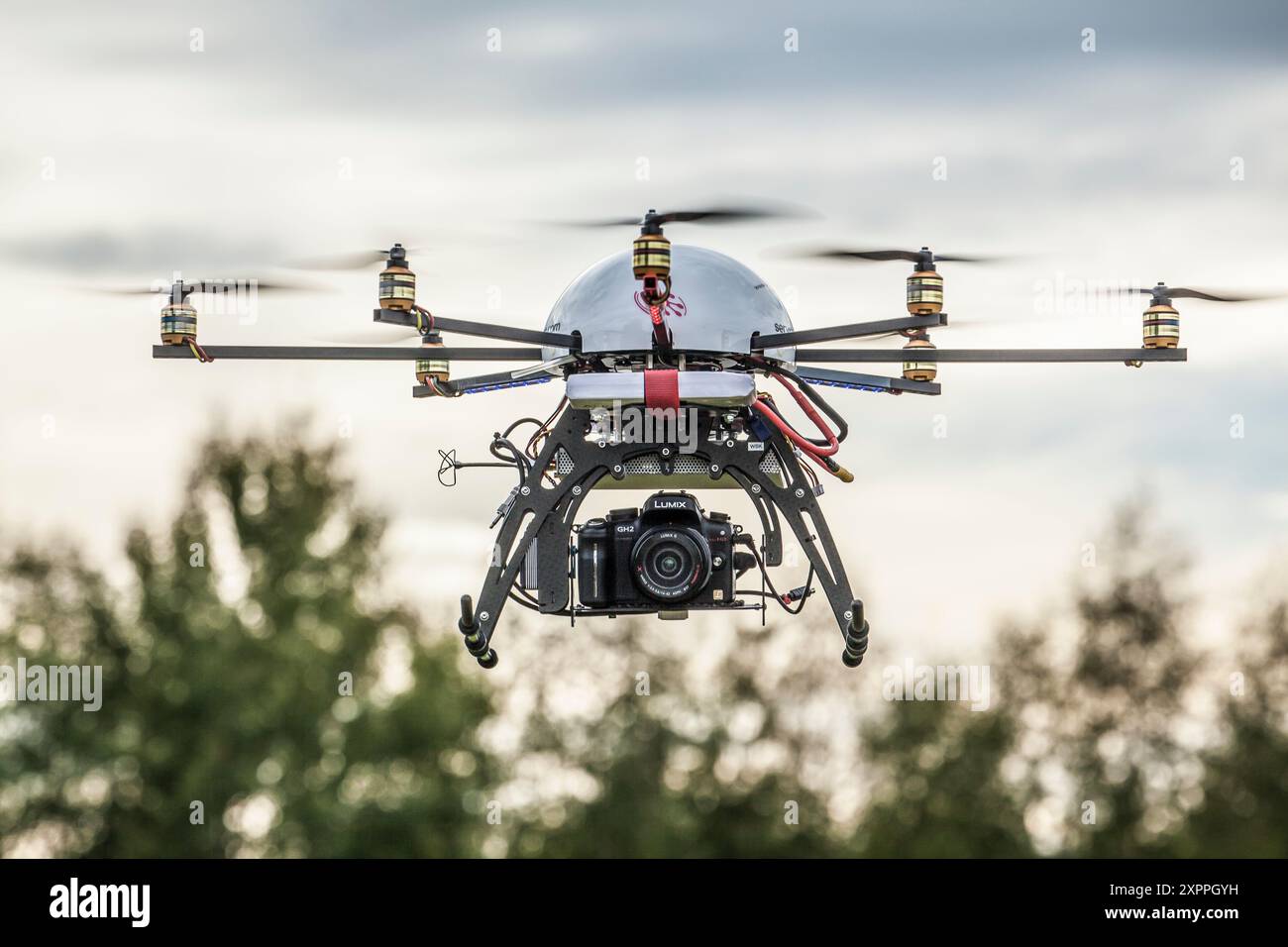 Camera gimbal drone hi-res stock photography and images - Alamy