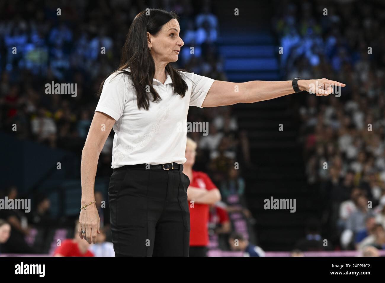 Coach Sandy Brondello of Australia, Basketball, Women's Quarterfinal ...