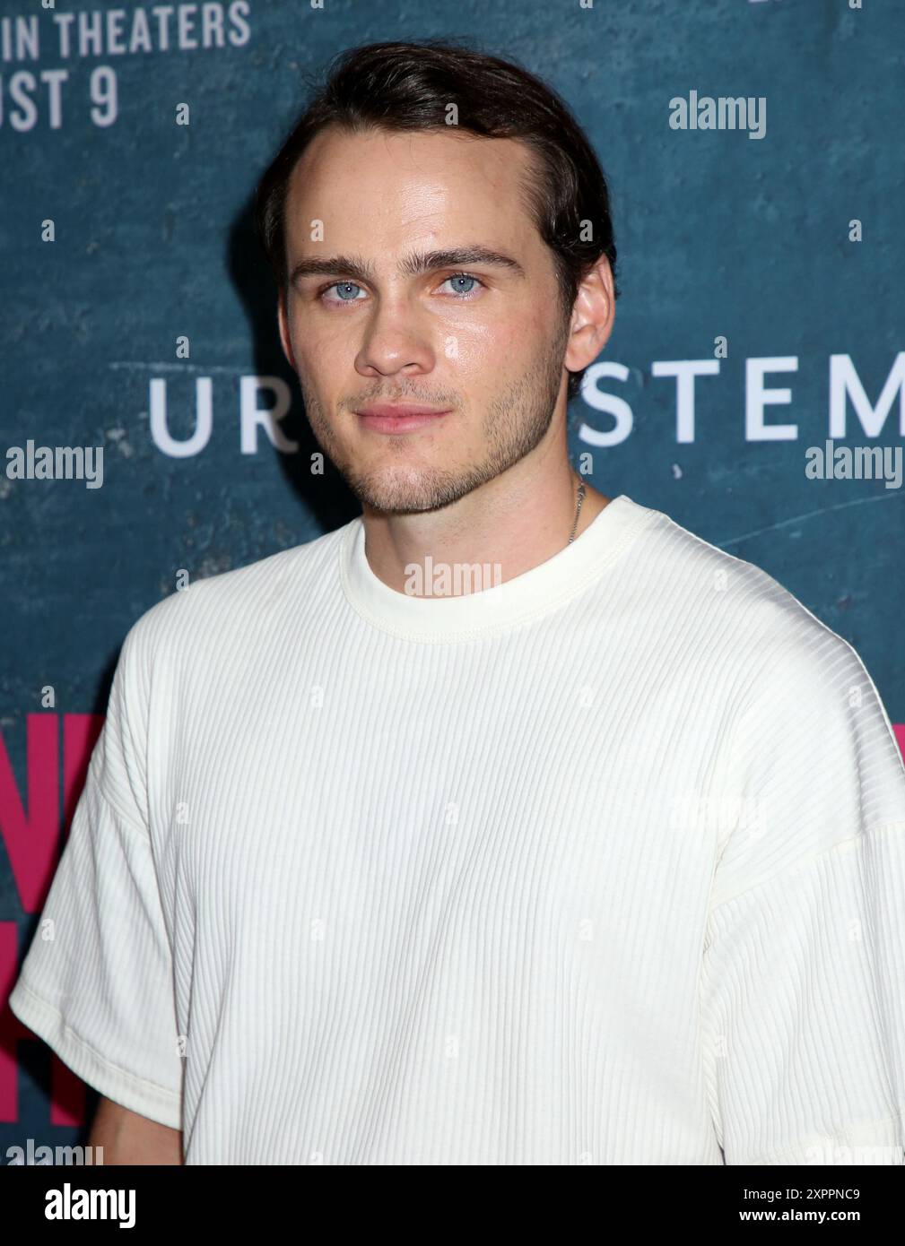 New York City Usa 06th Aug 2024 Alex Neustaedter Attending The It Ends With Us World