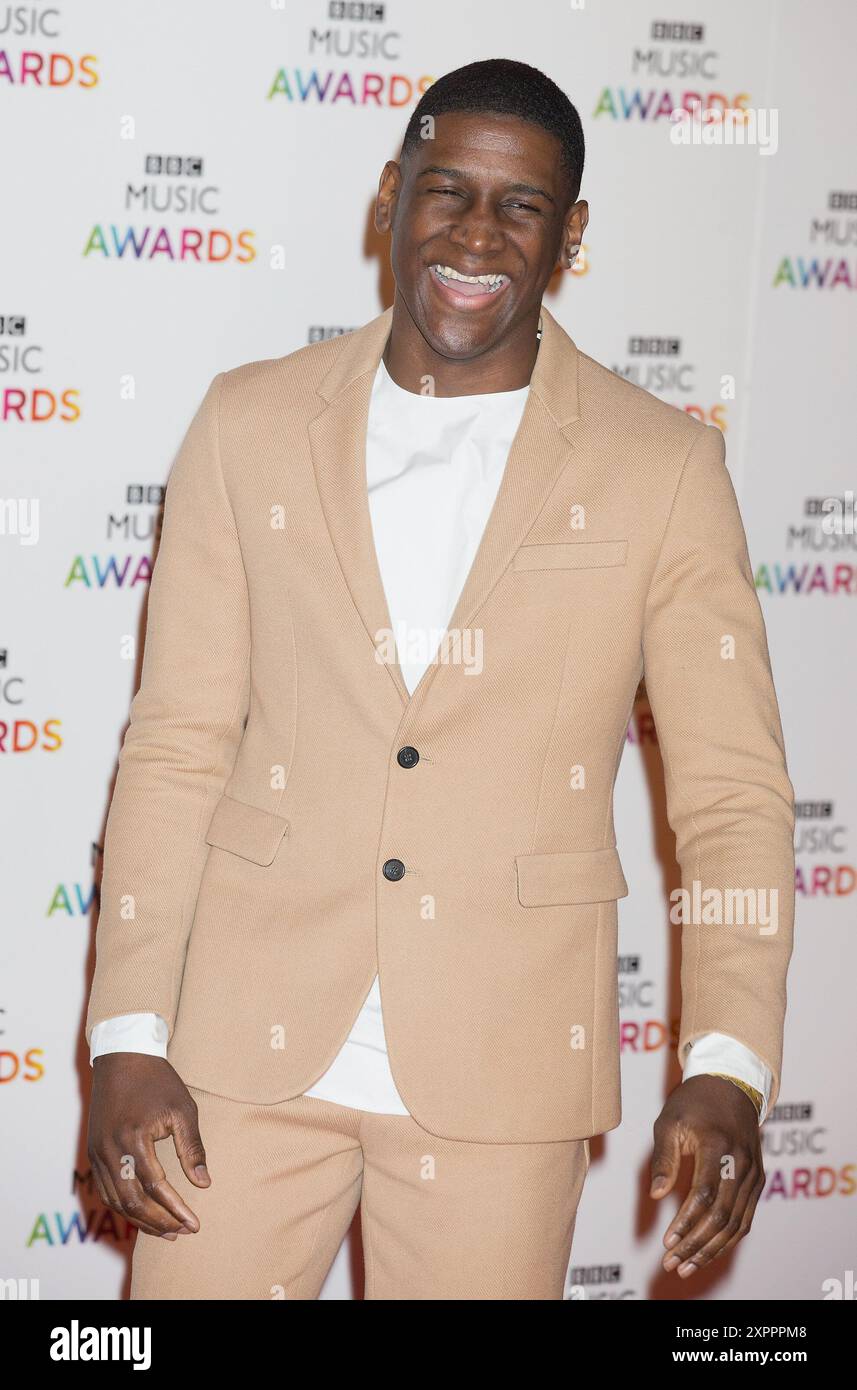 Labrinth singer hi-res stock photography and images - Alamy