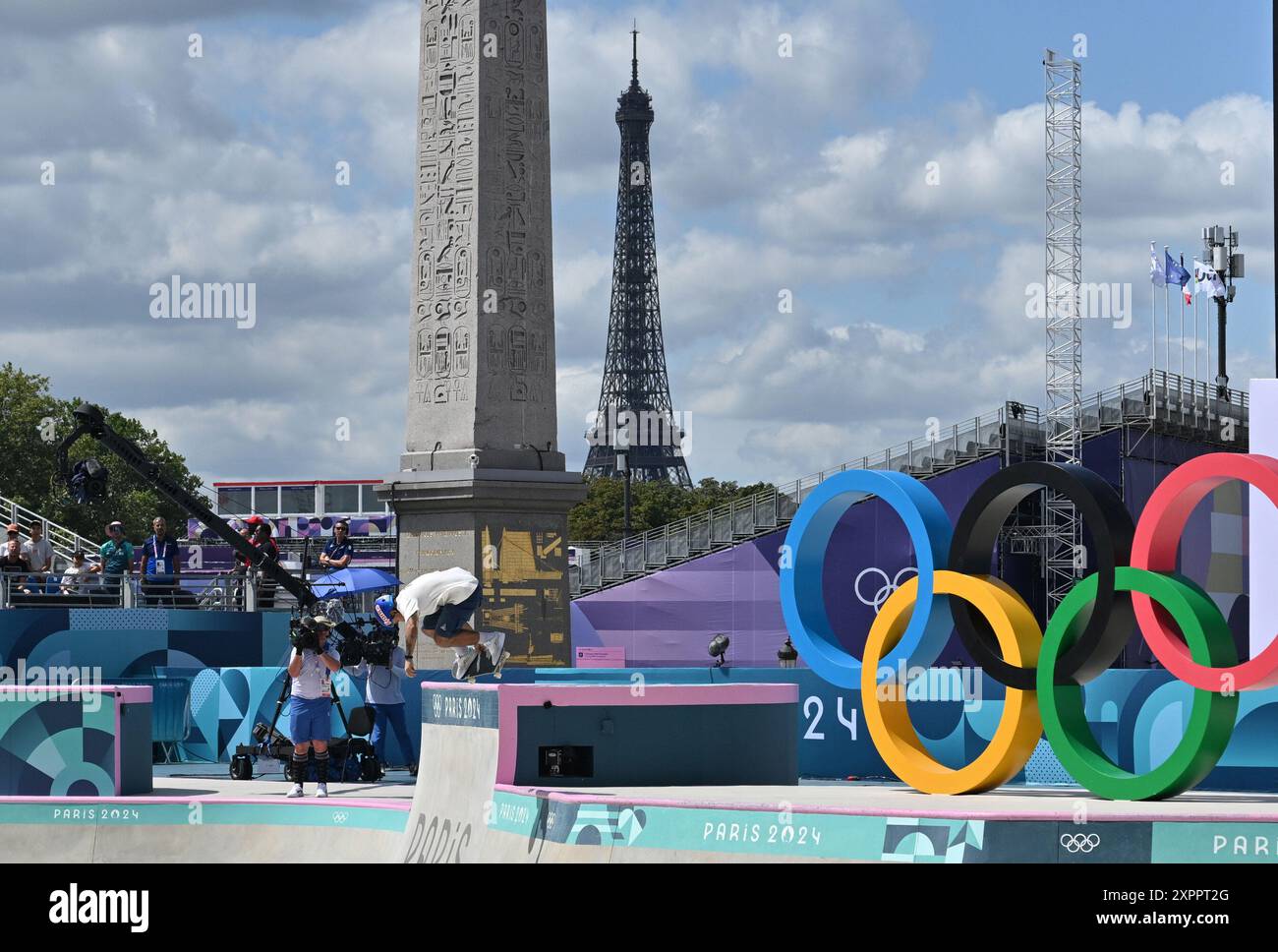 Vincent Matheron of France, Skateboarding, Men's Park Prelims during ...