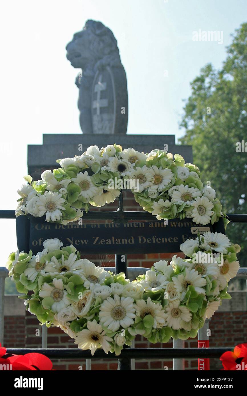 Wreath to the fallen of the New Zealand Defence force of World war I ...