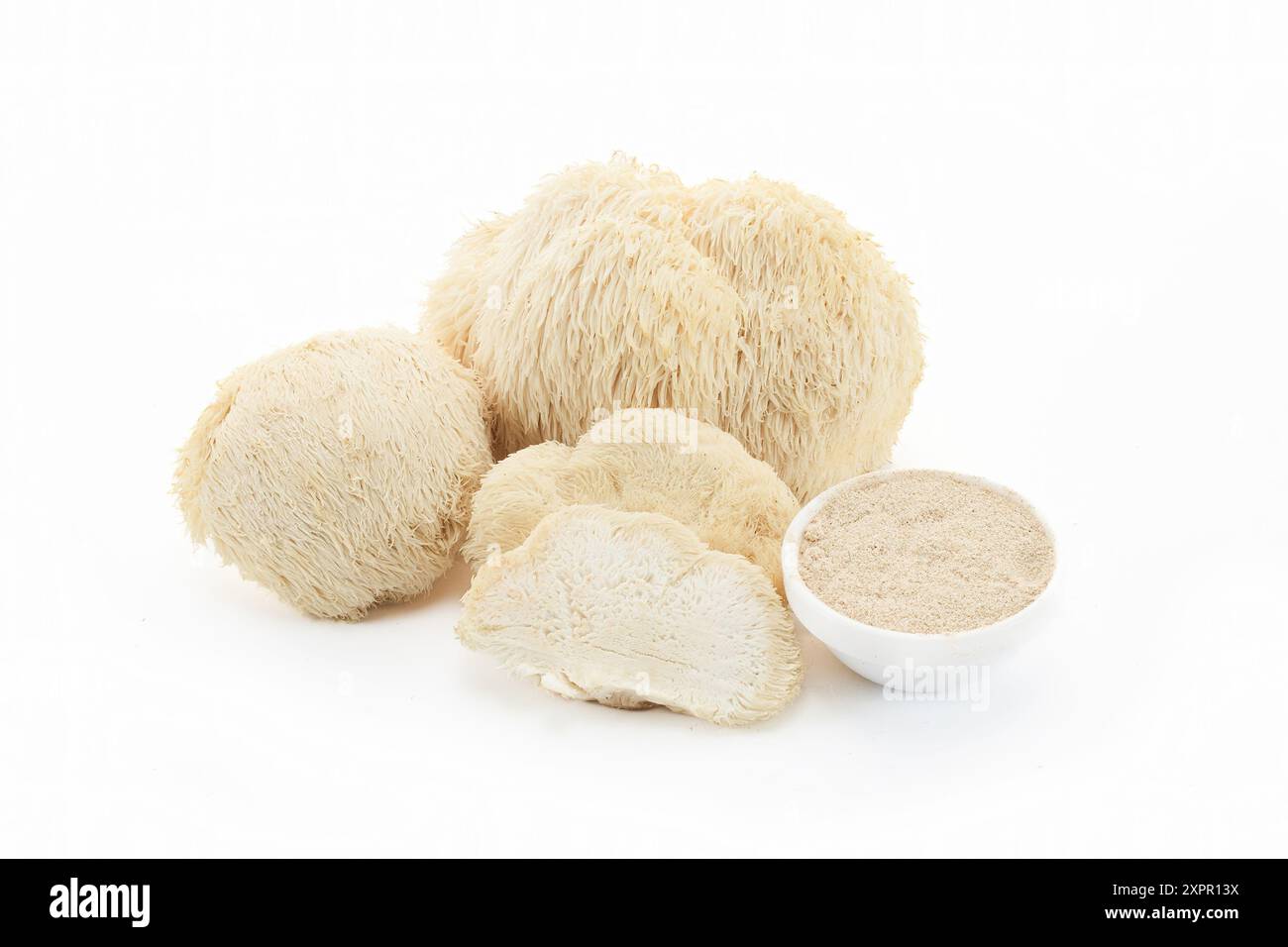Lion's Mane Mushrooms and Powder Stock Photo - Alamy