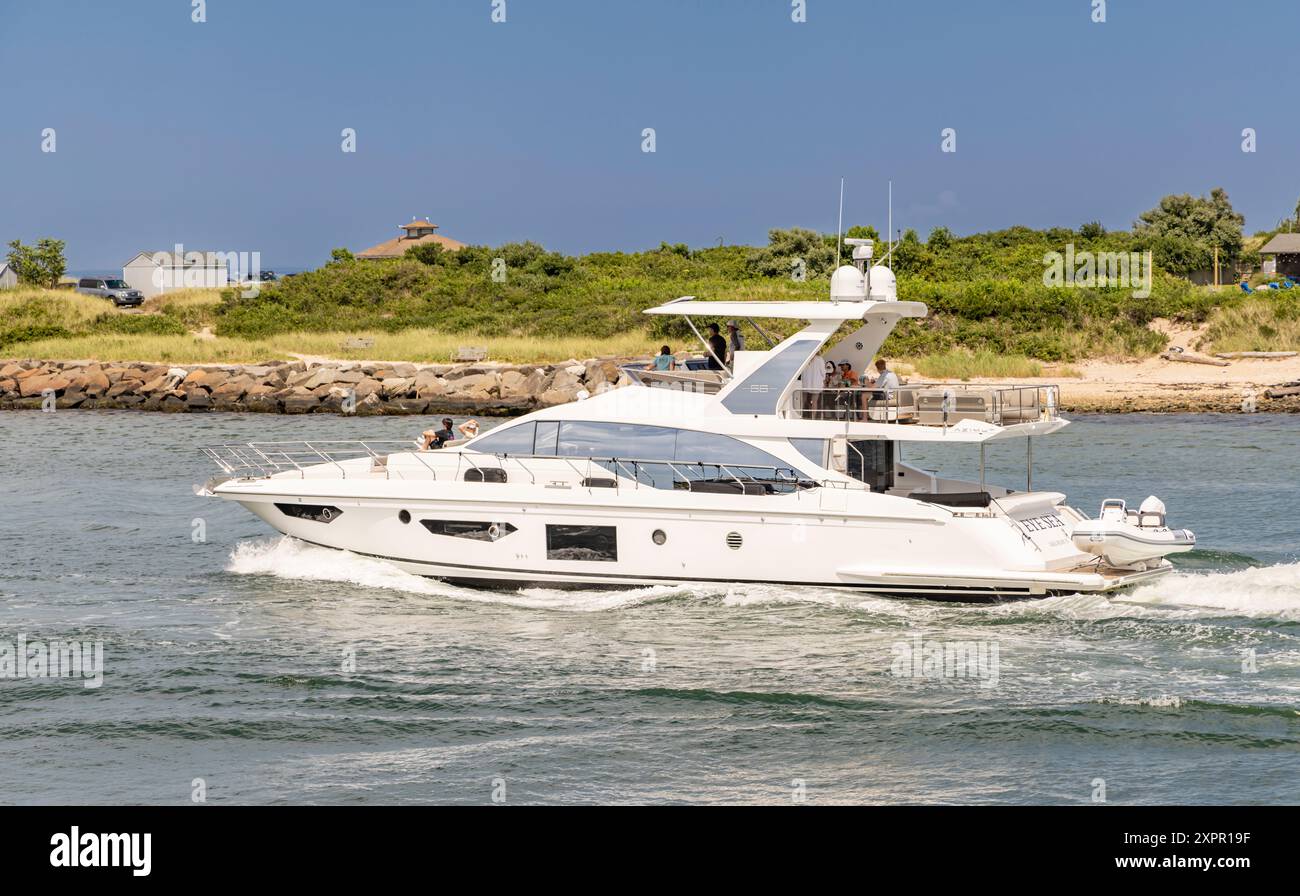 Azimut boat hi-res stock photography and images - Alamy